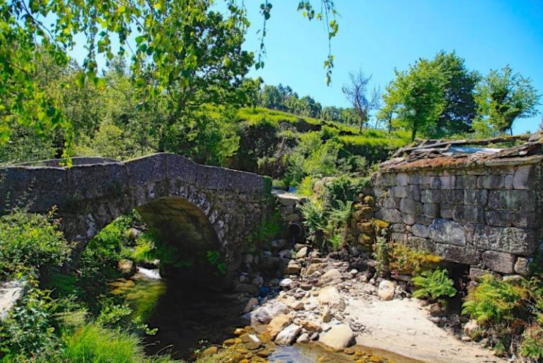 Locais para visitar na Serra do Alvão: Cascatas e trilhos no Parque Natural