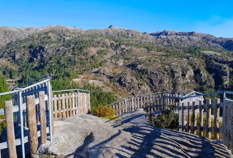 Visitar a Ermida: roteiro com o que ver e fazer - Cascatas, lagoas, trilhos